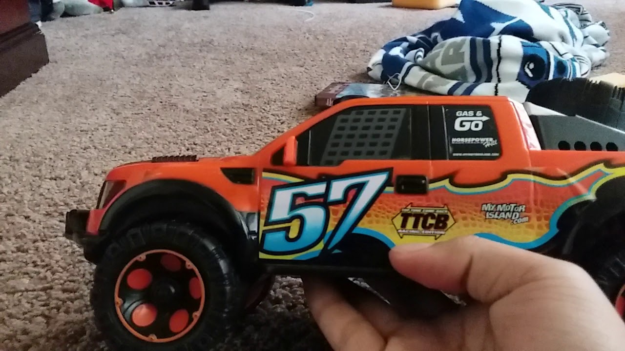 Road Rippers come back racers Ford F-150 SVT Raptor - YouTube