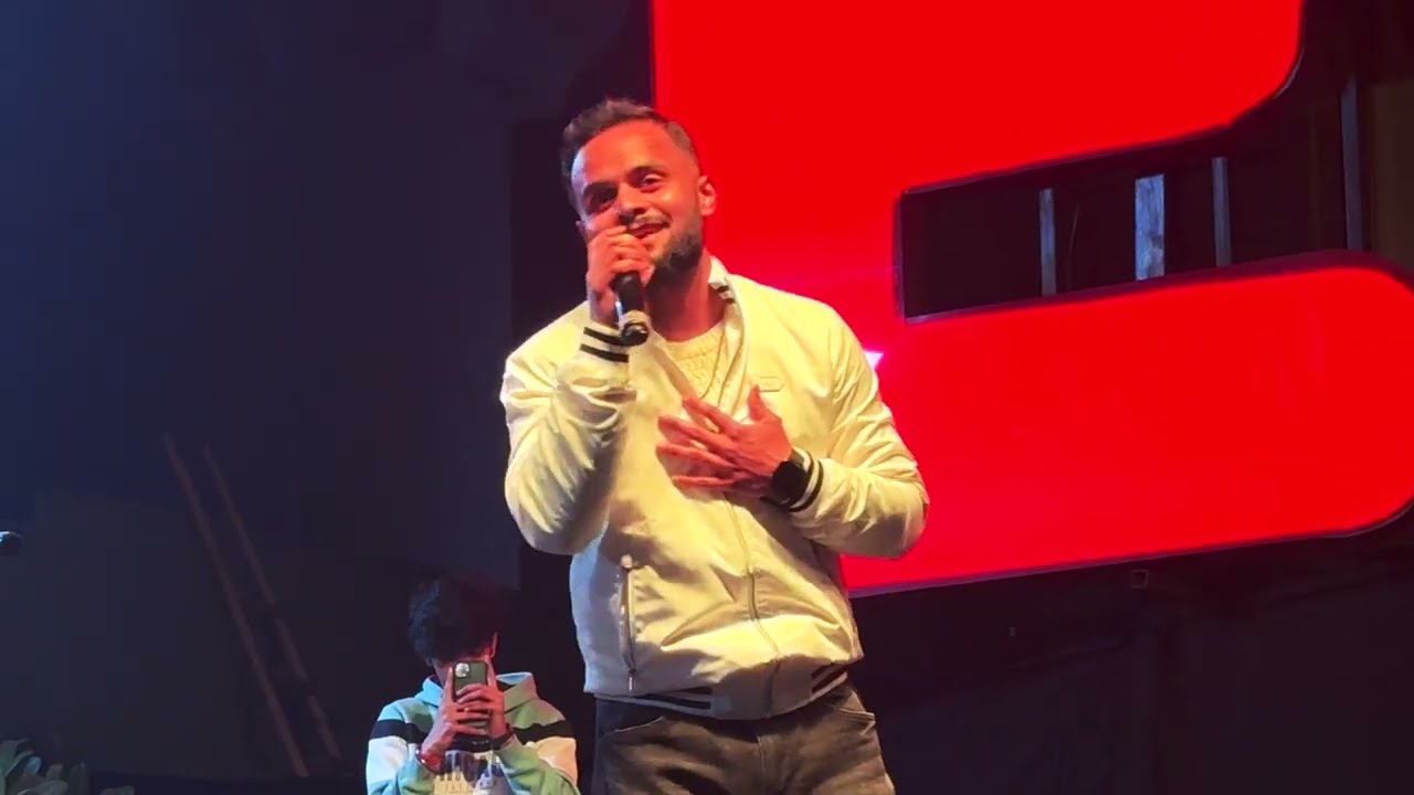 Deva Deva | Song of Arijit Singh | Live Music Avi Rajput #song #music #livmusic - YouTube