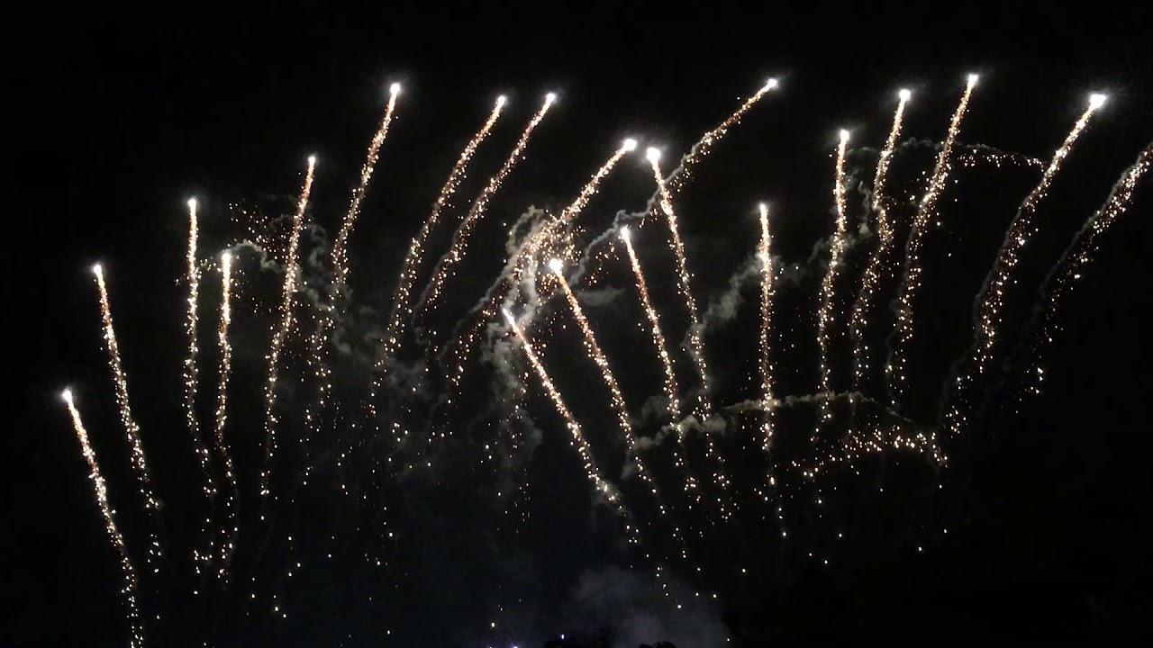 國立臺灣海洋大學 108級畢業典禮之畢業煙火(Graduation Fireworks of 2019 NTOU Graduation ...