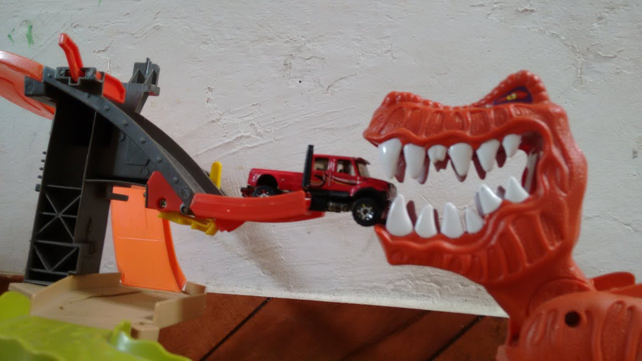 Hot Wheels Pista Duelo de T-Rex / Dinosaurio / Hot wheels / Pista de ...