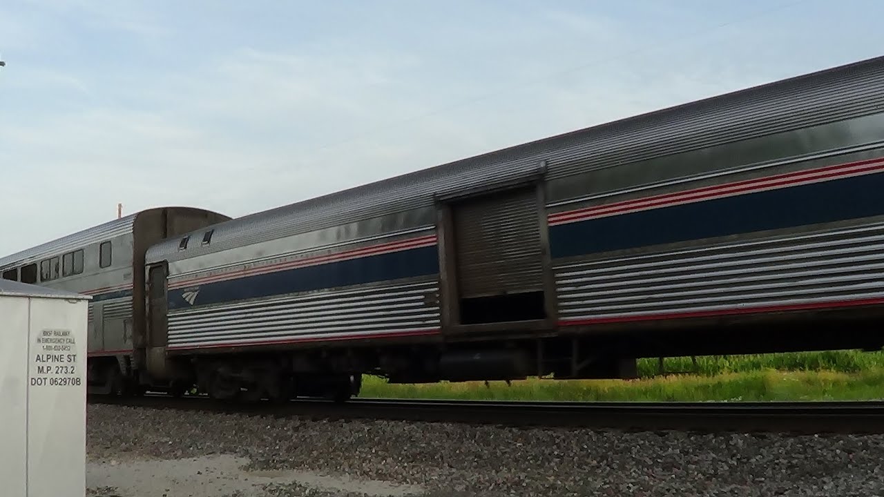 California Zephyr with Heritage Baggage Car 1752 - YouTube