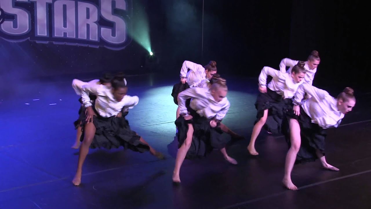 CHARLOTTE MARTIN, veins. (marinda* davis choreography.) - YouTube