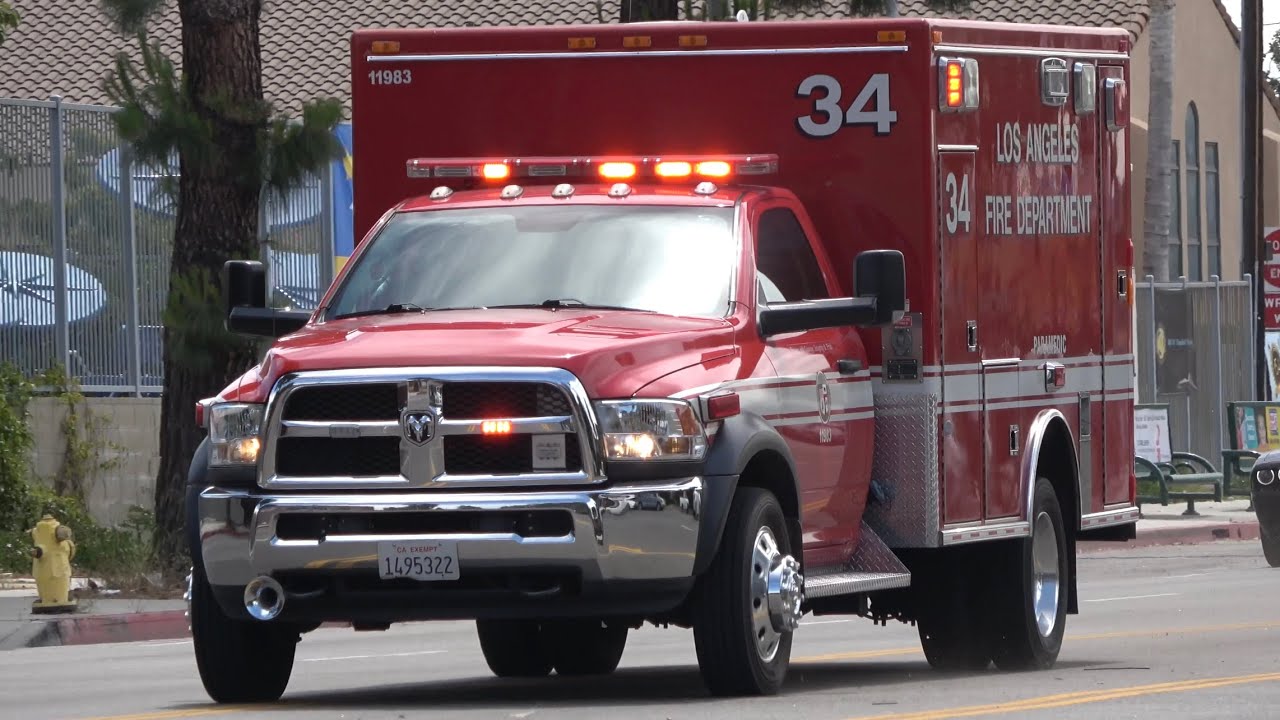LAFD Rescue 34 Transporting - YouTube