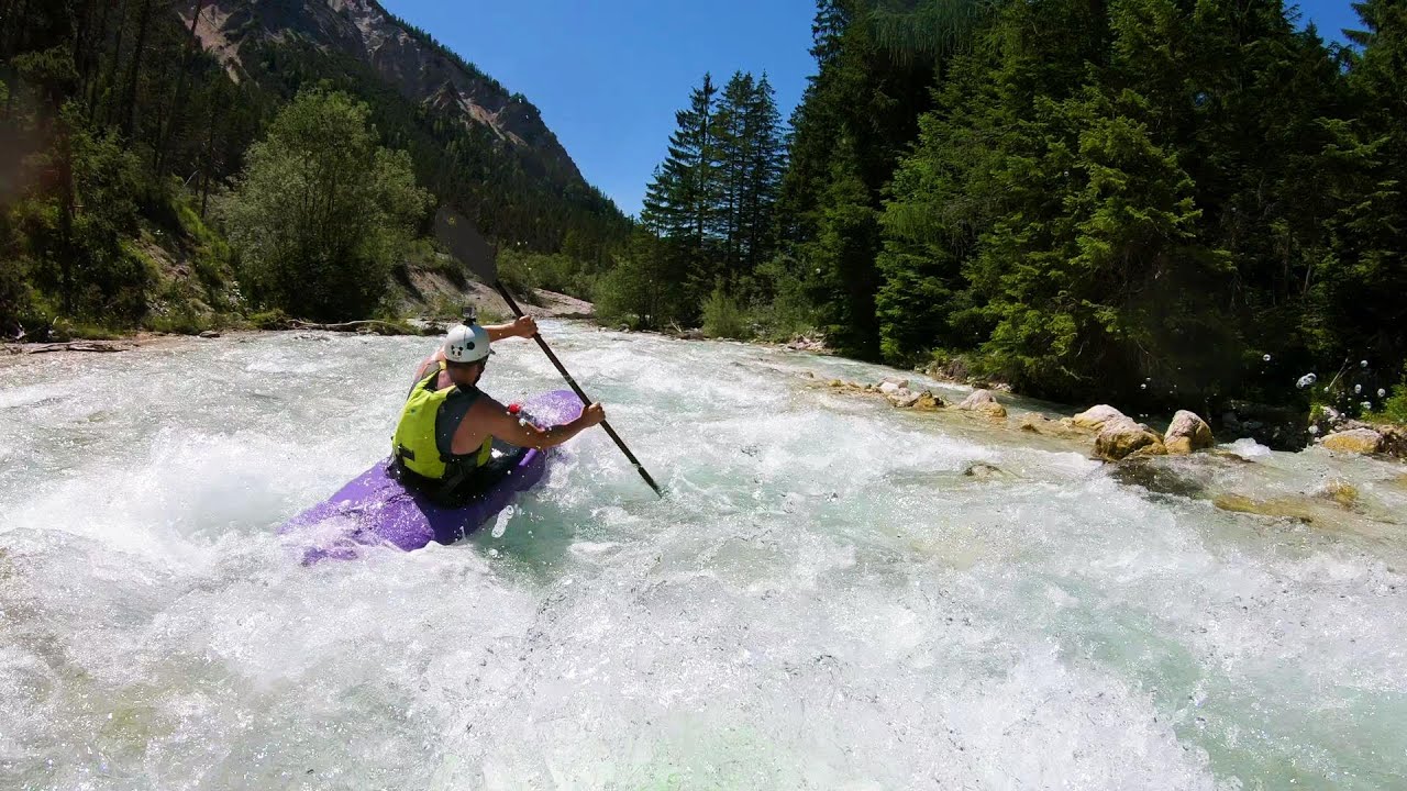 Obere Isar Kajak - Wildwasser II & III - YouTube