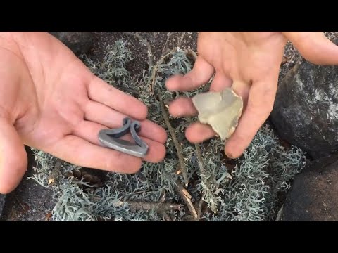 Traditional flint and steel fire (Çakmaktaşı ve  çelik  ile  ateş yakma)