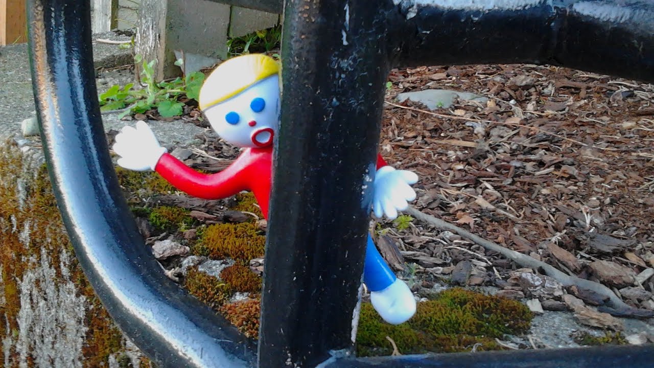 ooh Noo Mr. Bill having fun 😃 - YouTube