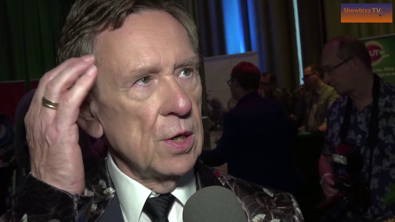 Koen Crucke in jury van MGB - YouTube