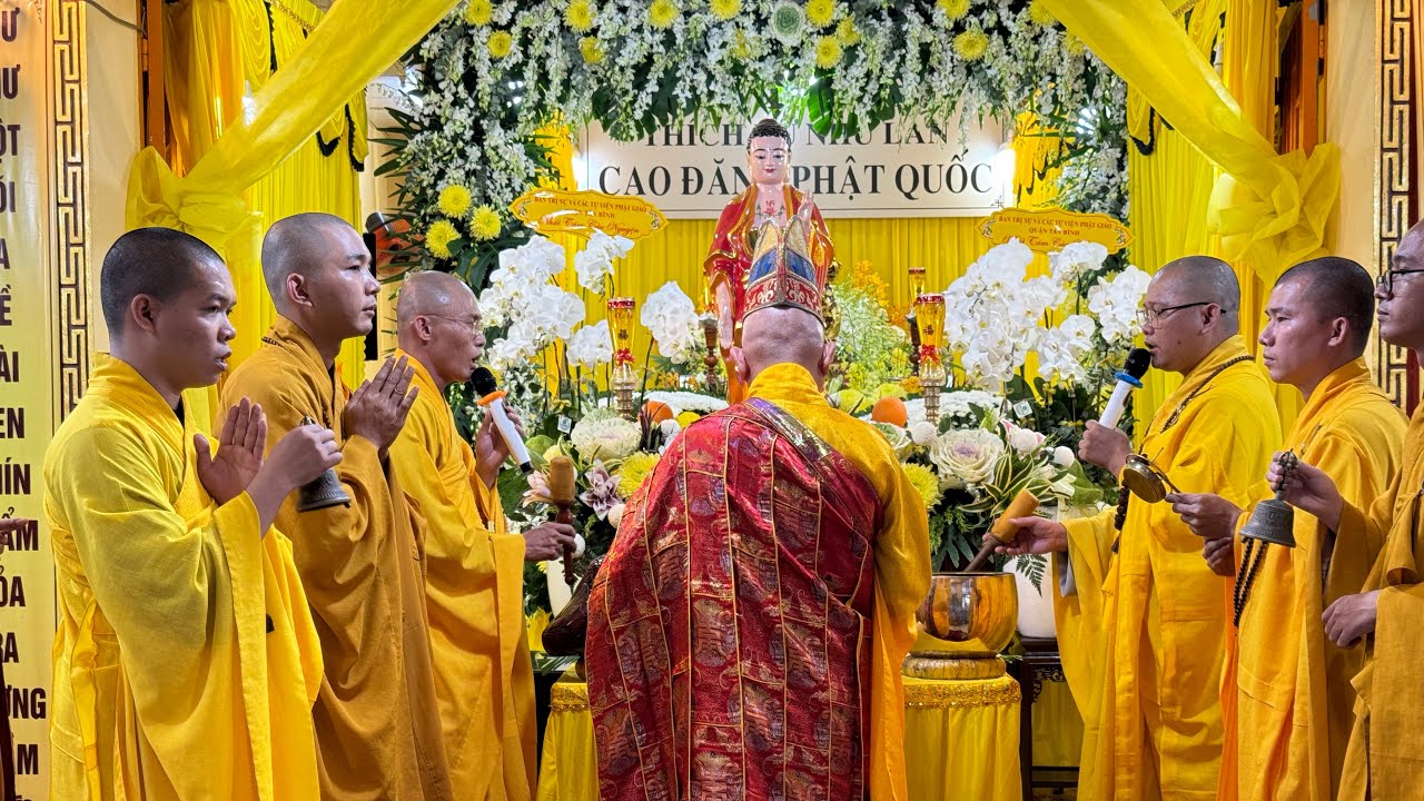 Lễ nhập kim quan NI SƯ THÍCH NỮ NHƯ LAN. Viên tịch: 17/12 Quý Mão. Trụ ...