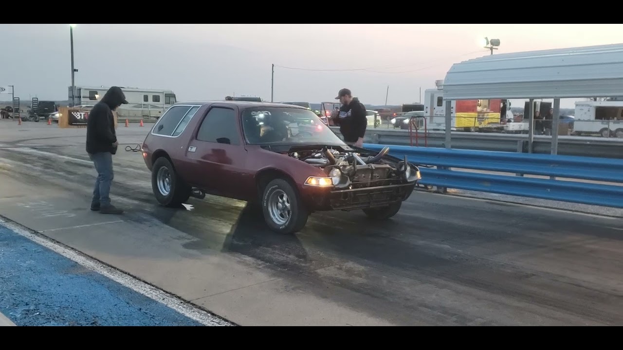 V8 AMC Pacer Drag racing an old sedan - YouTube