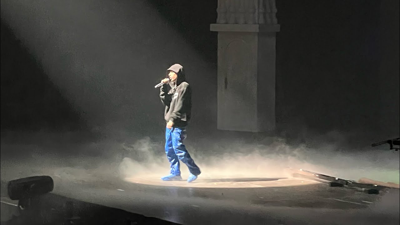 SPÉCIAL" Laylow ft. Nekfeu & Fousheé - Live concert Bercy 11 Mars 2022 ...