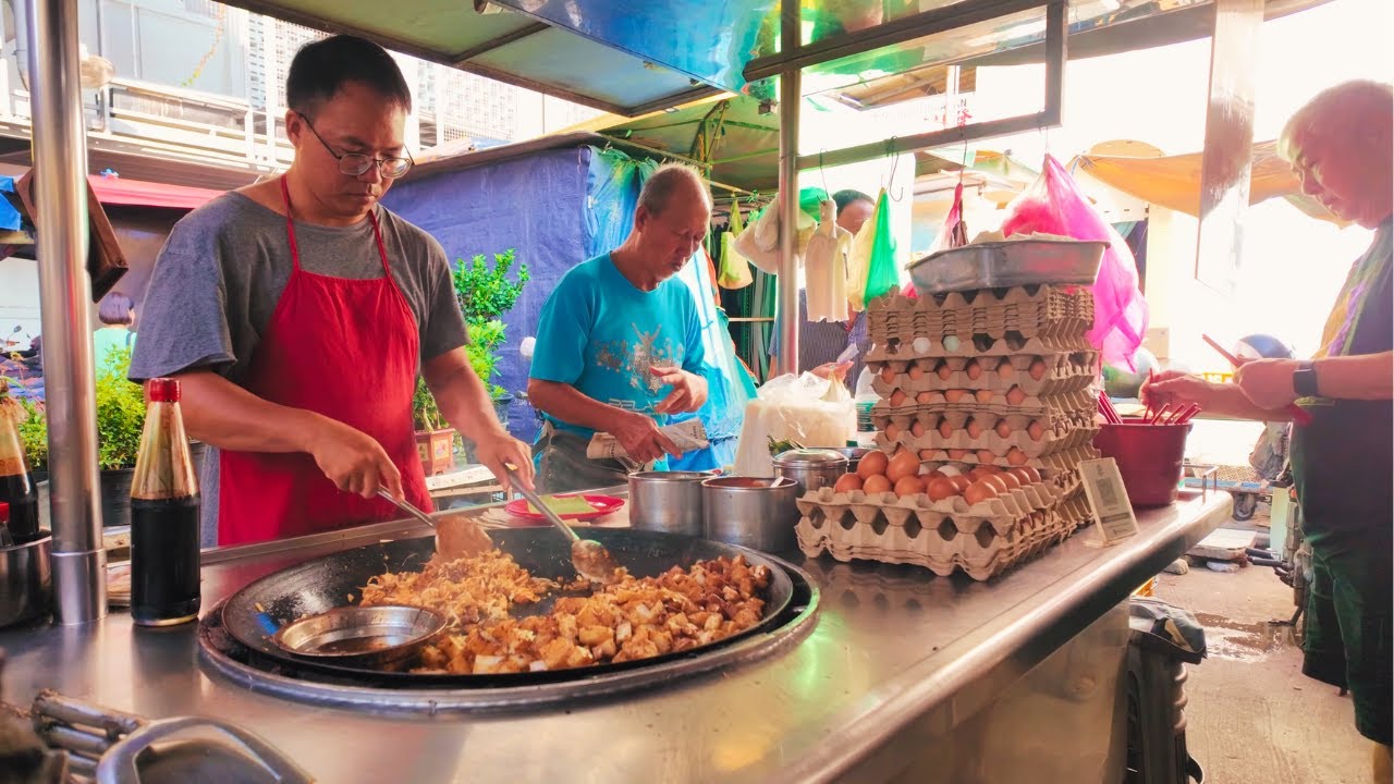 🇲🇾 [4K] Chowrasta Market Morning Walk – Fresh Seafood, Durian & Street ...