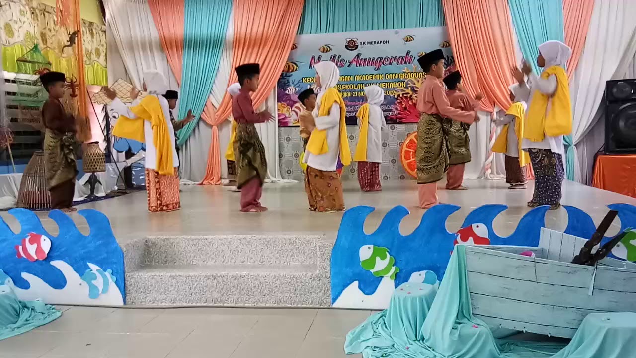 Persembahan Hari Anugerah Kecemerlangan Sk Merapoh- joget berhibur oleh ...