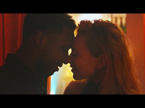 Pieces of a Woman / Kissing Scene — Martha and Max (Vanessa Kirby and Jimmie Fails)
