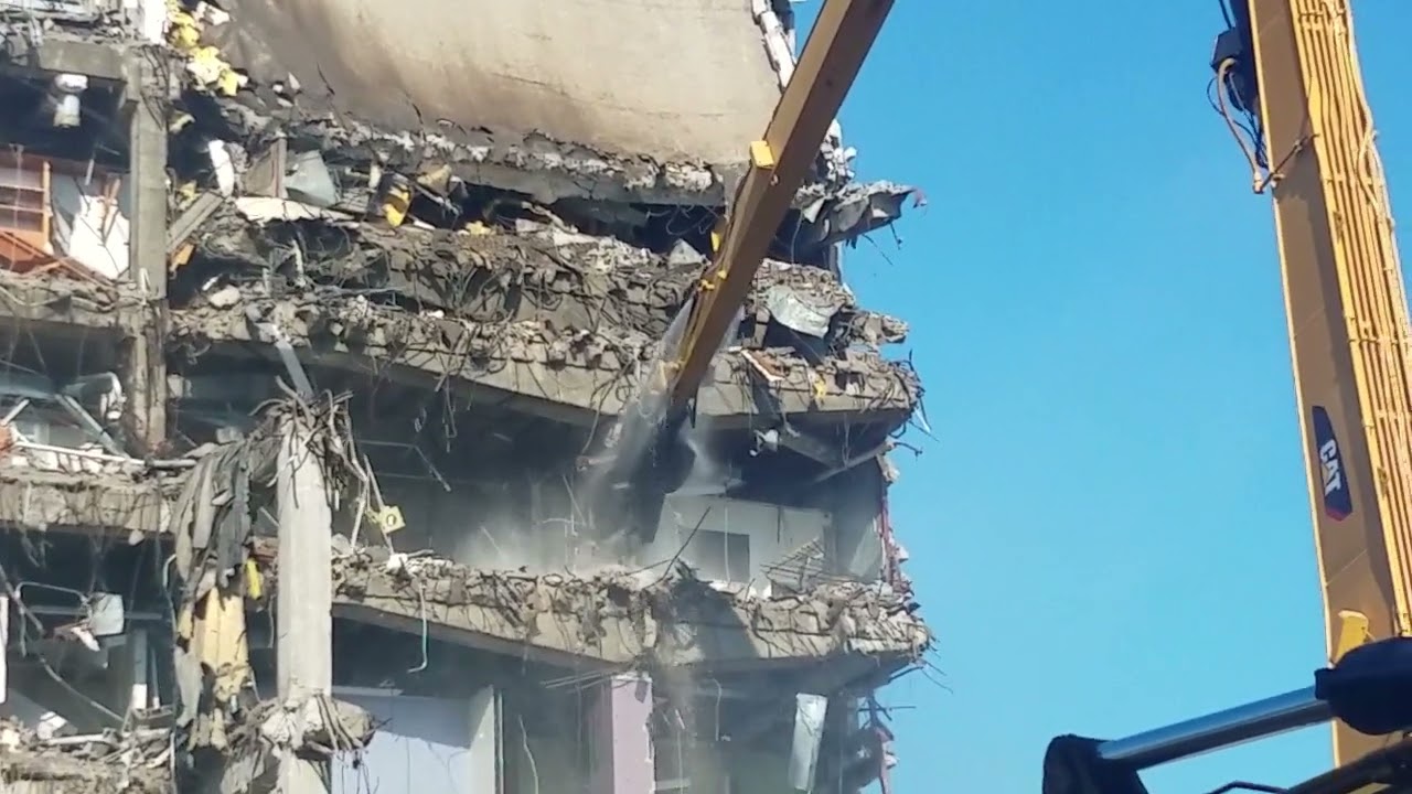 #01 University of Michigan - Fleming Administration Building Demolition ...