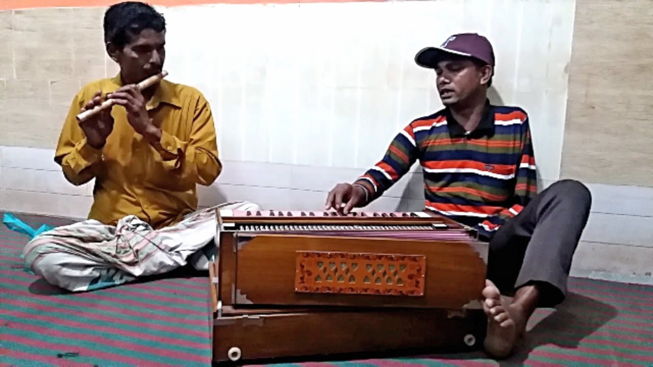 Incredible Talents | An One Handed Singer Playing Harmonium With Leg ...