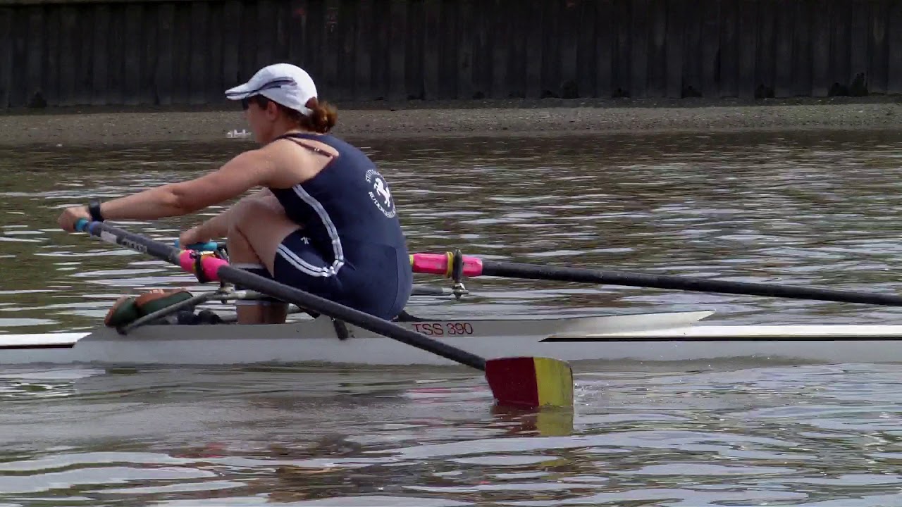 sculling courses at Tideway Scullers School - YouTube