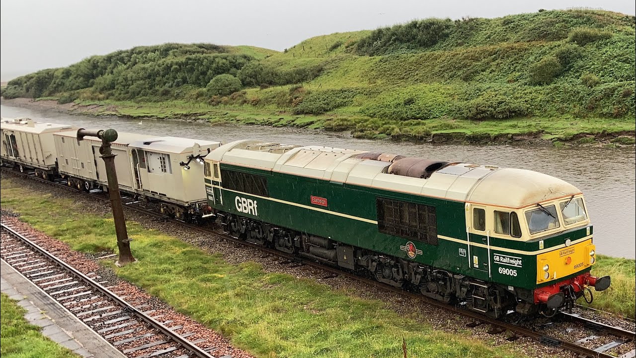69004, 69005 AND 69006 On WEEDKILLING Around Cumbria! (3X Class 69s ...