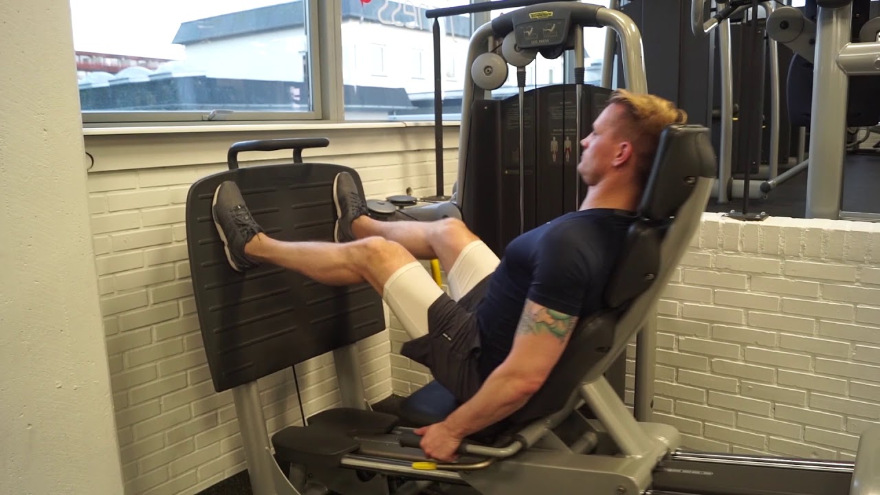 Leg press machine wide stance - YouTube