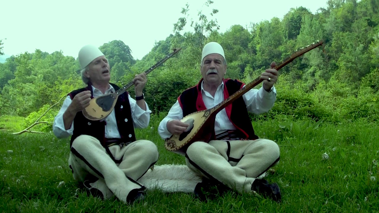 Sevdi Malsia & Qamil Berisha - Isuf Xhelili (Live) - YouTube