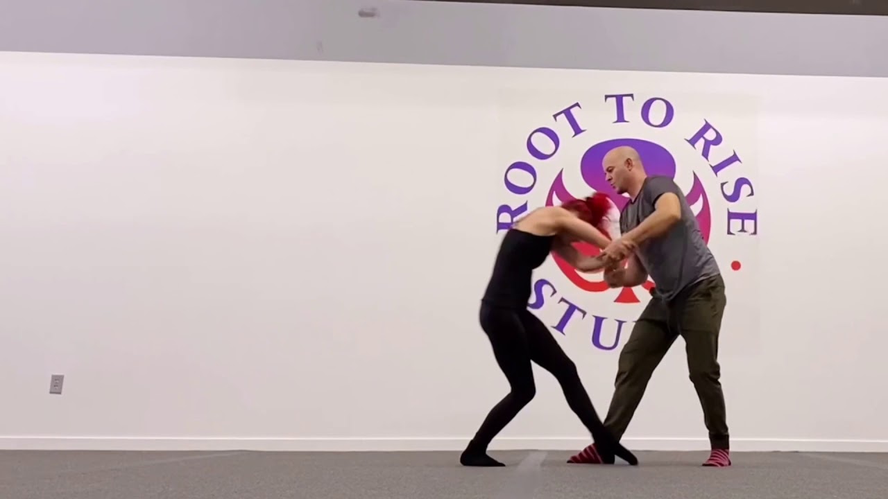 Partner acro dance - YouTube