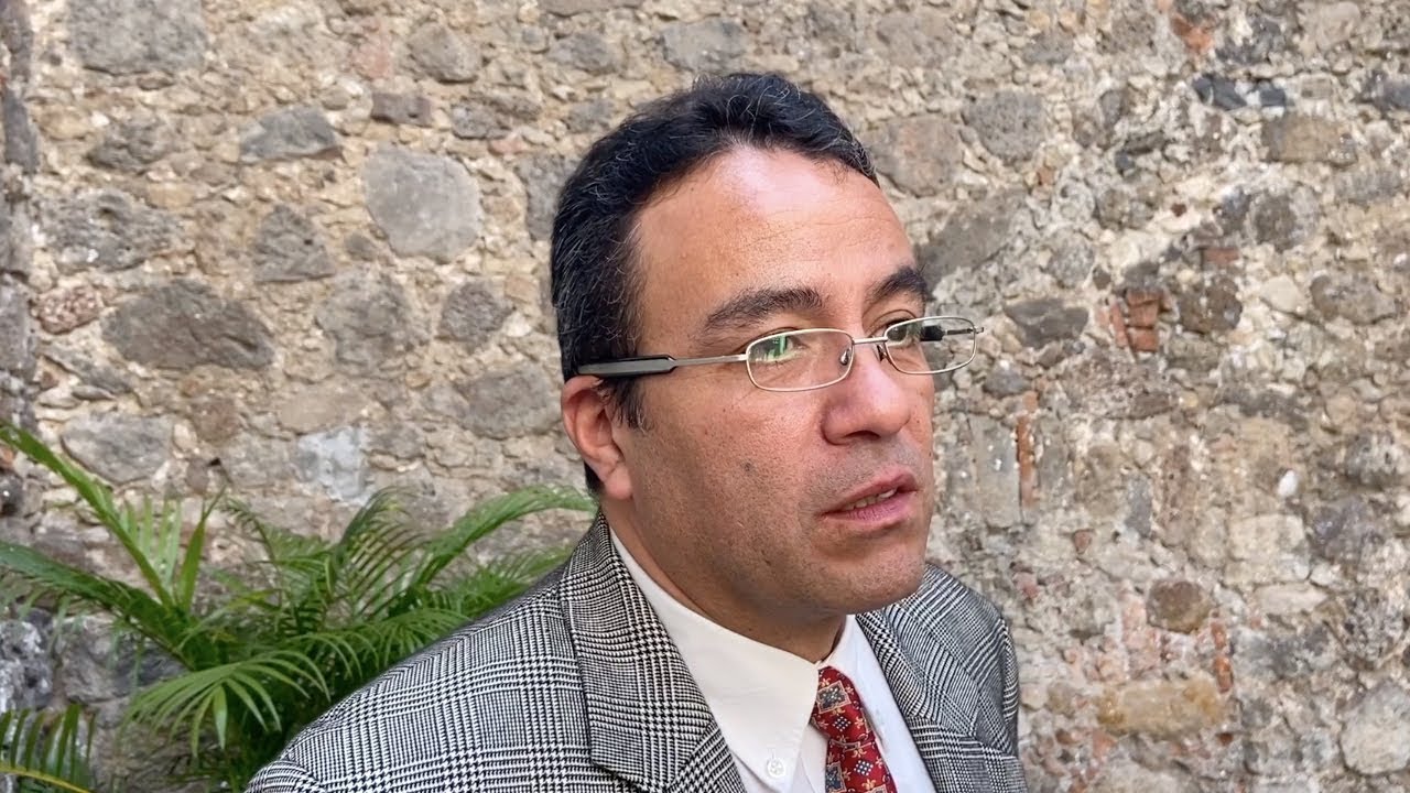 ENTREVISTA DR. JORGE REBOLLEDO FLORES - YouTube