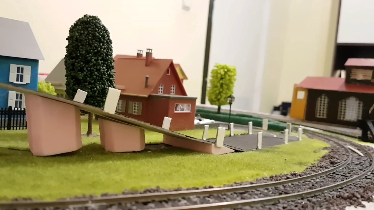 Lima Express 4640 - YouTube