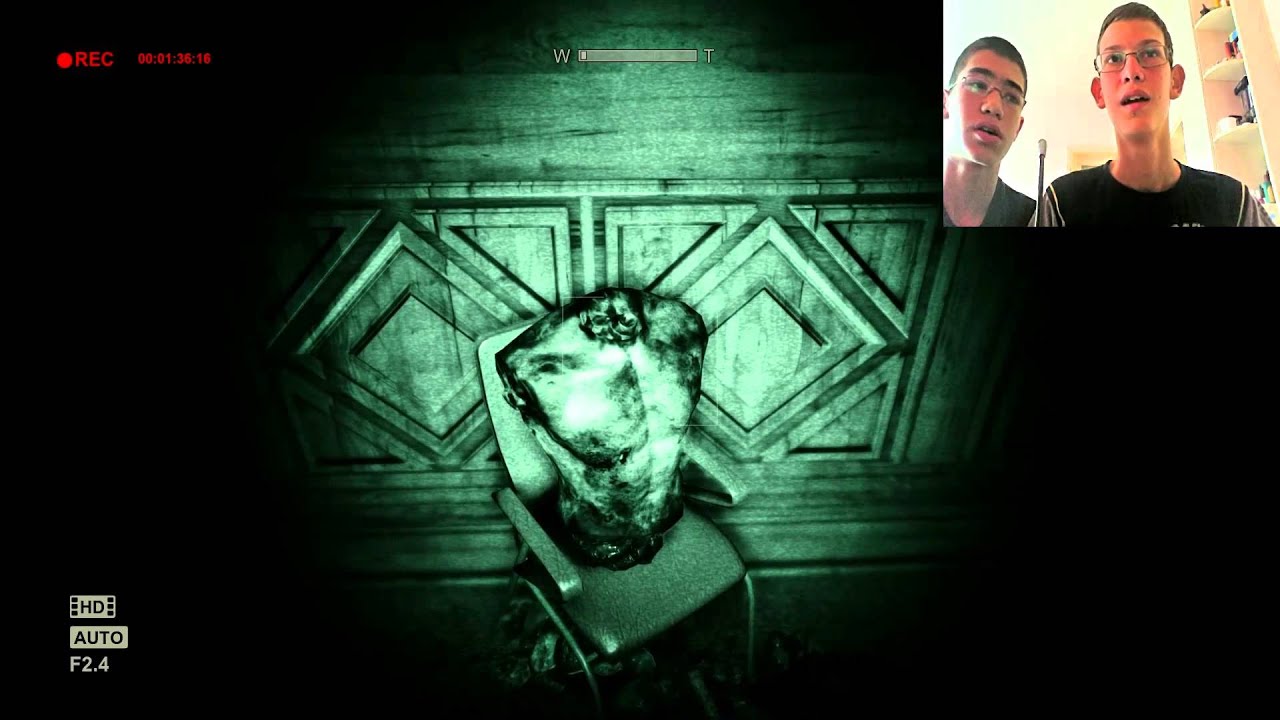 Outlast part 1 -Meeting with the fat guy- by MAXimum - YouTube