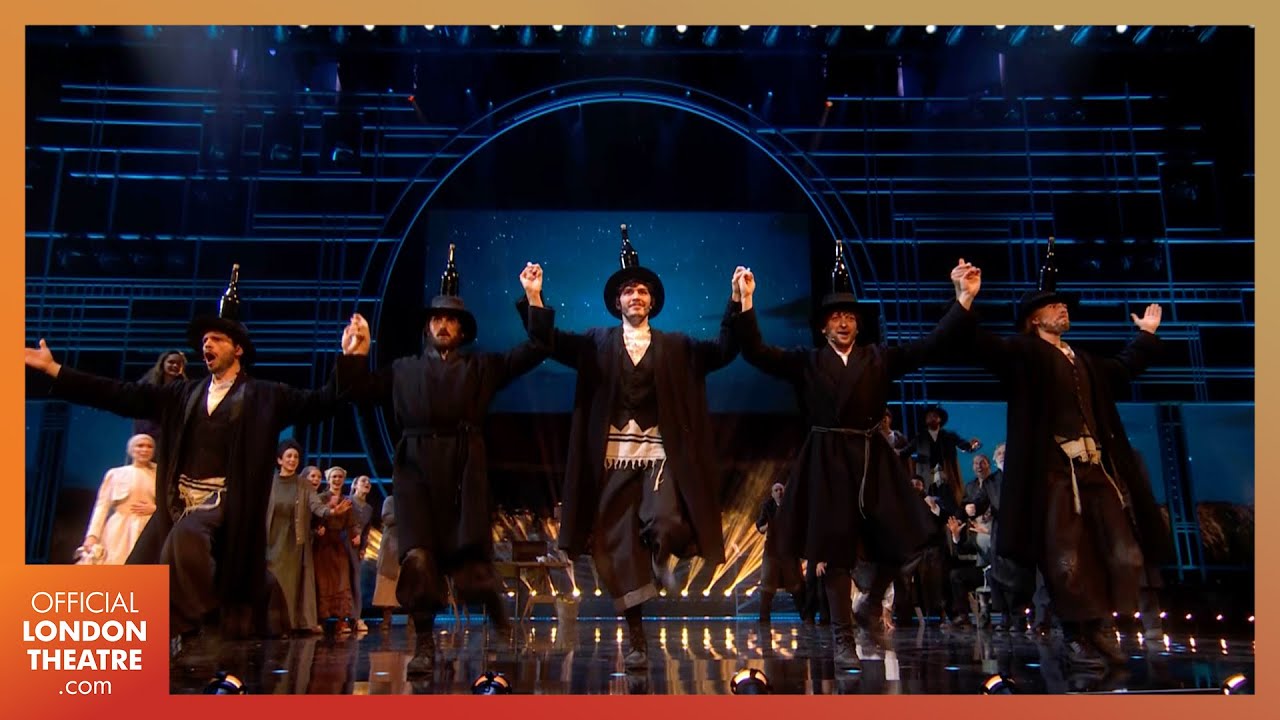 Fiddler On The Roof perform 'Sunrise, Sunset' & 'Bottle Dance ...