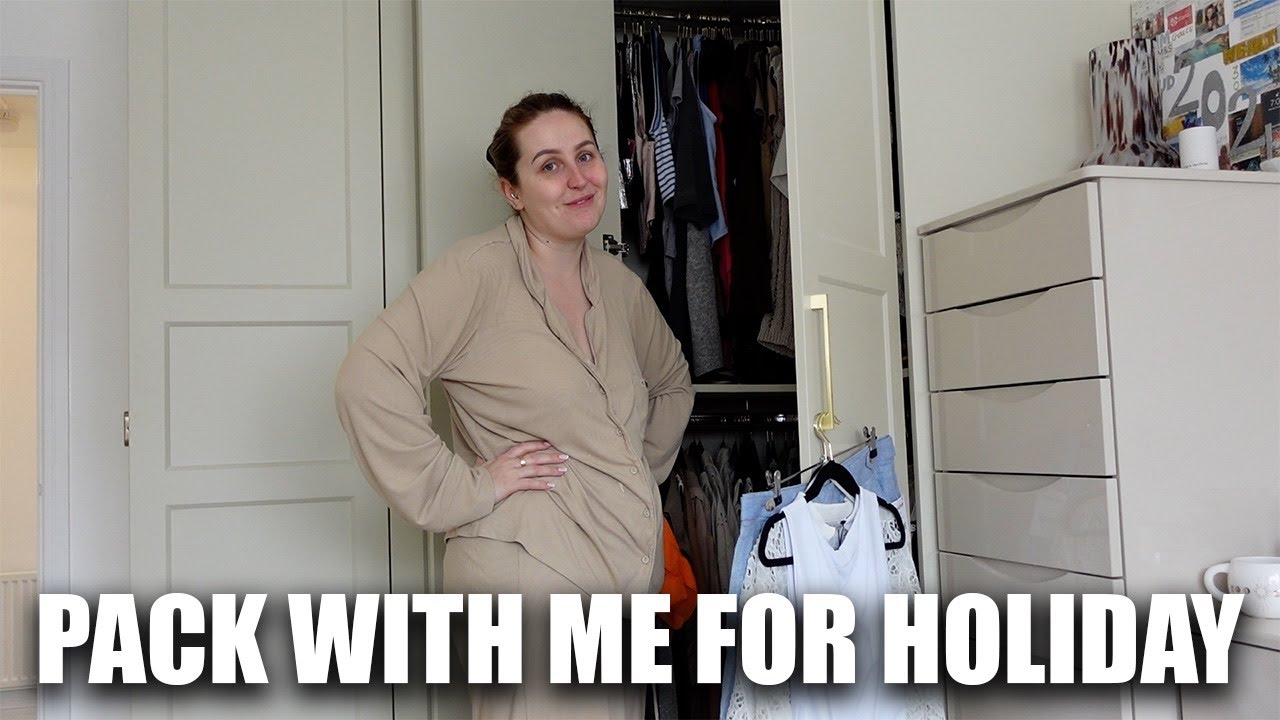 Pack with me for holibobs - YouTube