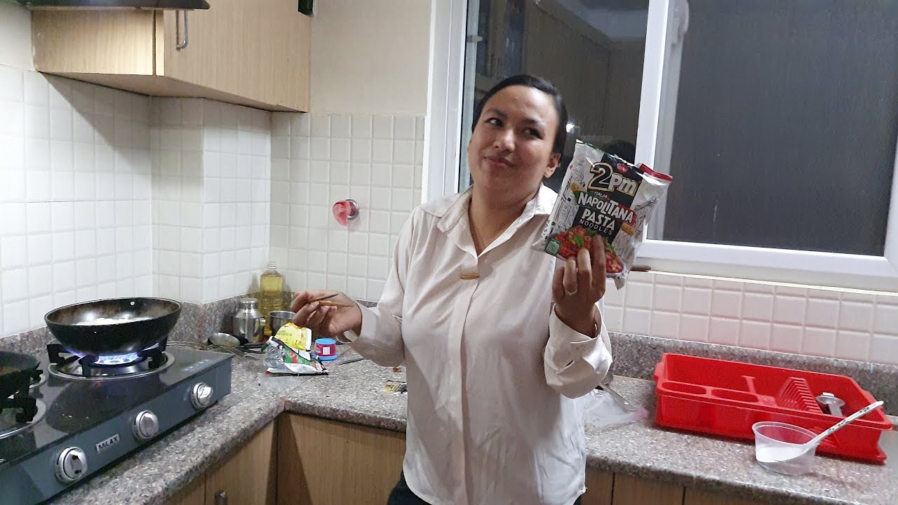 Trying 2 pm Napolitana Pasta for the first time 🤗 #2pmreview - YouTube