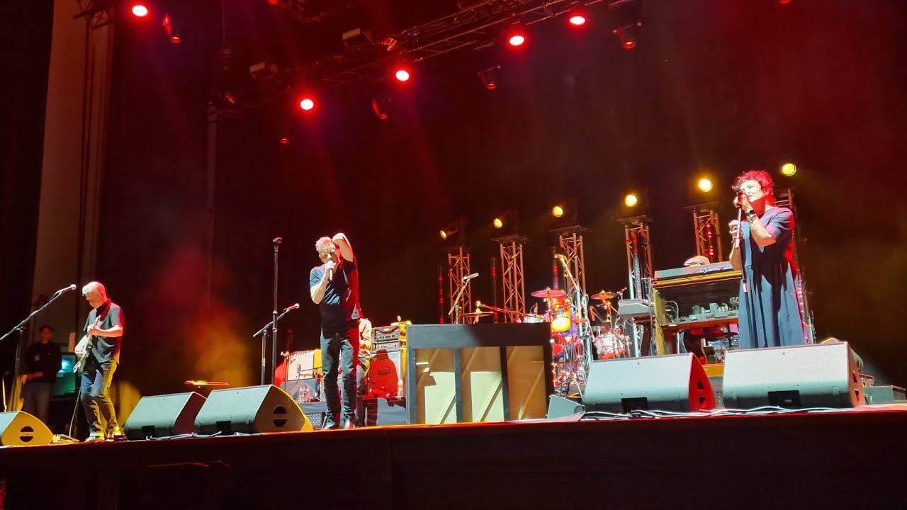 Deacon Blue - Real Gone Kid - Usher Hall, Edinburgh, Sunday 30th March ...