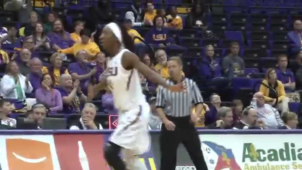 Raigyne Moncrief goes for 21 in win over Mizzou - YouTube