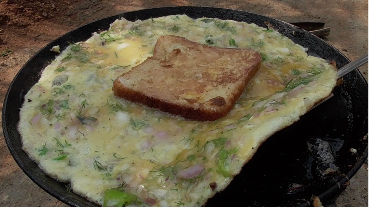 Bread Omelette Recipe | Easy and Quick Bread Omelet | Breakfast & Snack ...