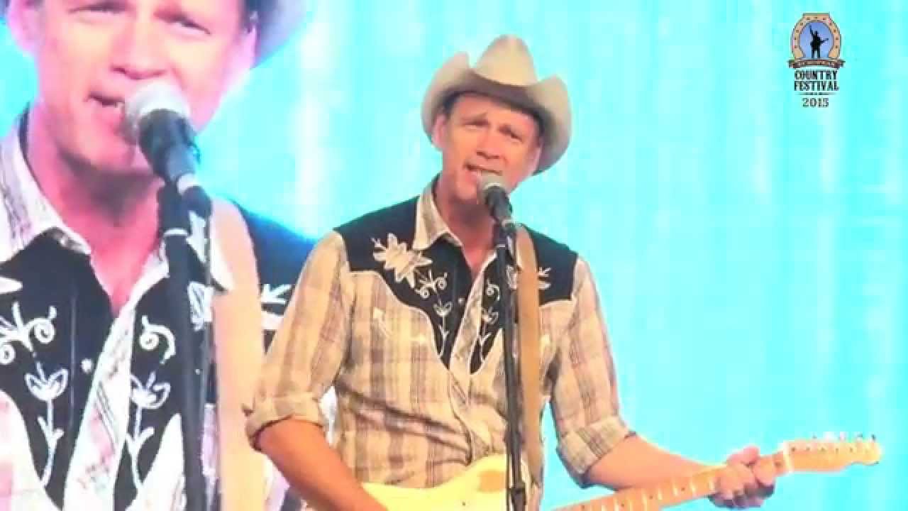 EUROPEAN COUNTRY FESTIVAL 2015 Johnny Falstaff - YouTube