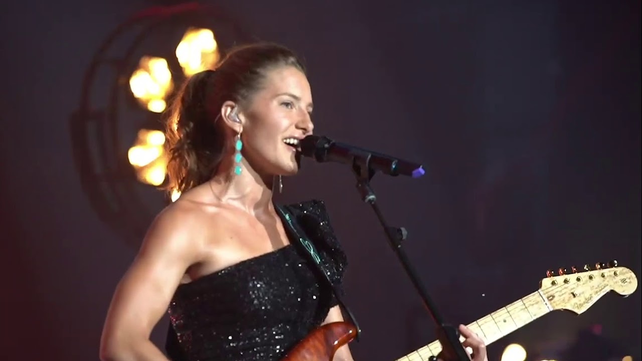 Caroline Jones - Kenny Chesney Tour Recap #2 - YouTube