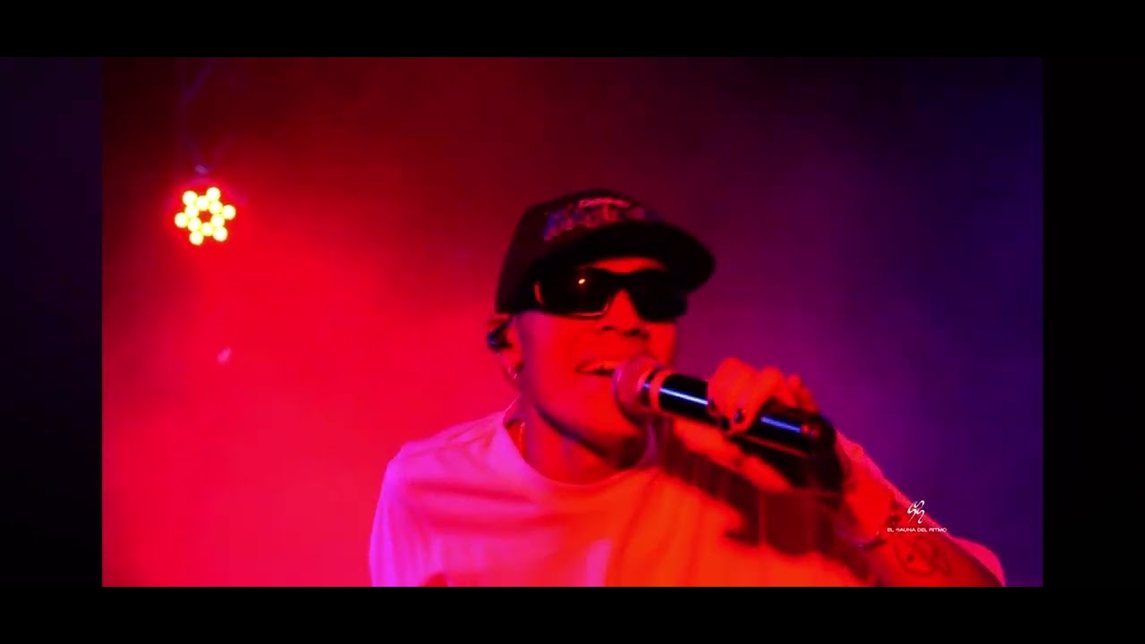 BRYAN BUENO (LIVE) | El Sauna Del Ritmo - YouTube
