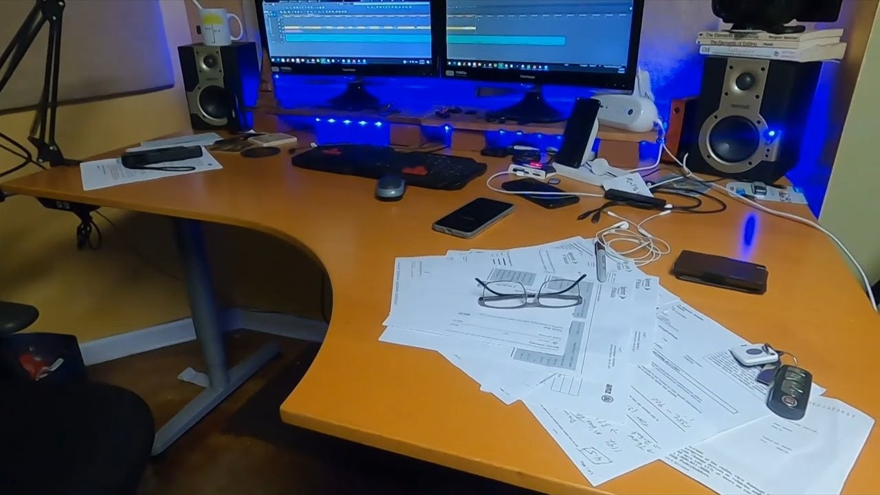 WHAT THE TECH? Tips for clearing the clutter from your desk & computer ...