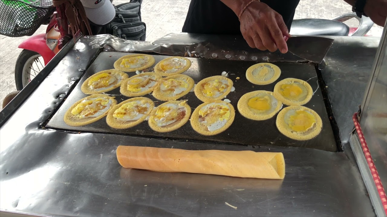 Pancake Rolls : Thai Street Food - YouTube
