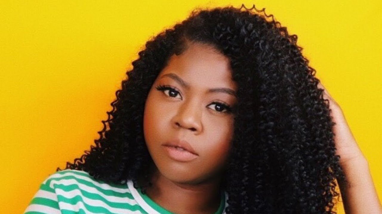 Crochet Braids| Diva Tress | 1st Touchdown Edge Control - YouTube