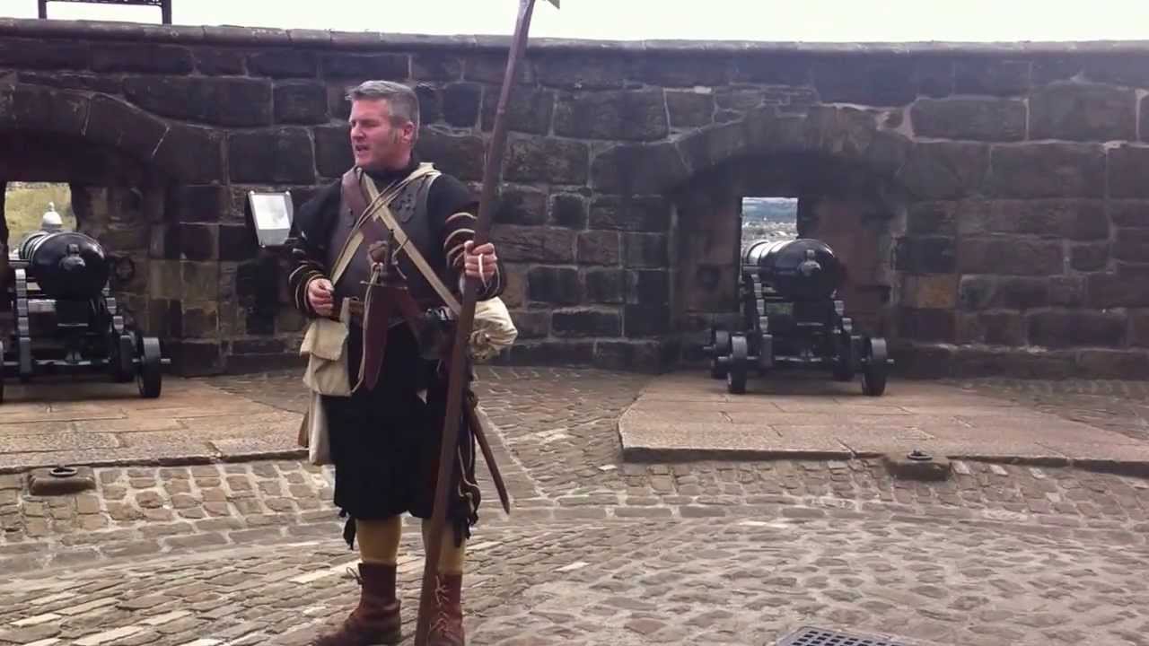 Edinburgh Castle, Scottish Musketeer - YouTube