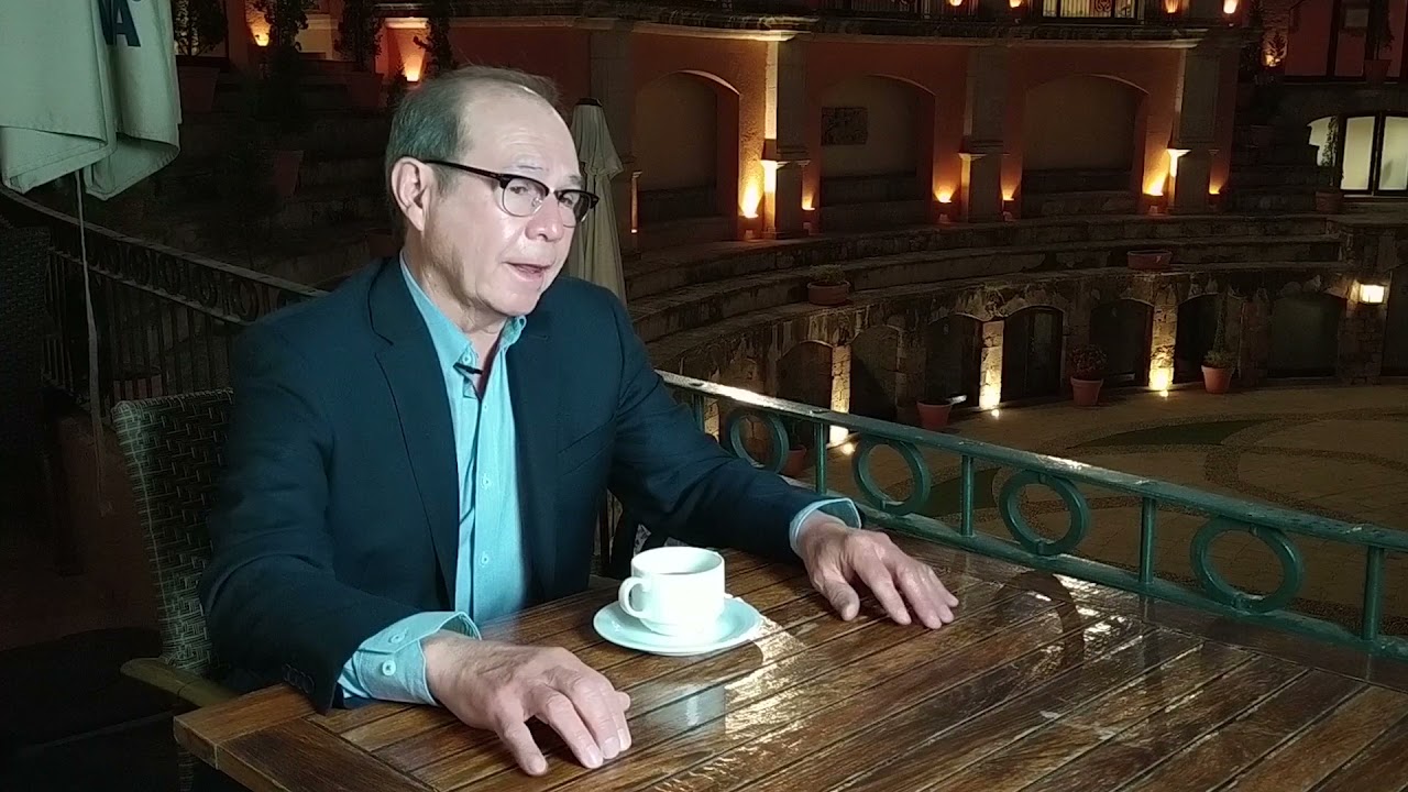 Charla de café: Méritos gremiales del Dr. Benjamín de León - YouTube