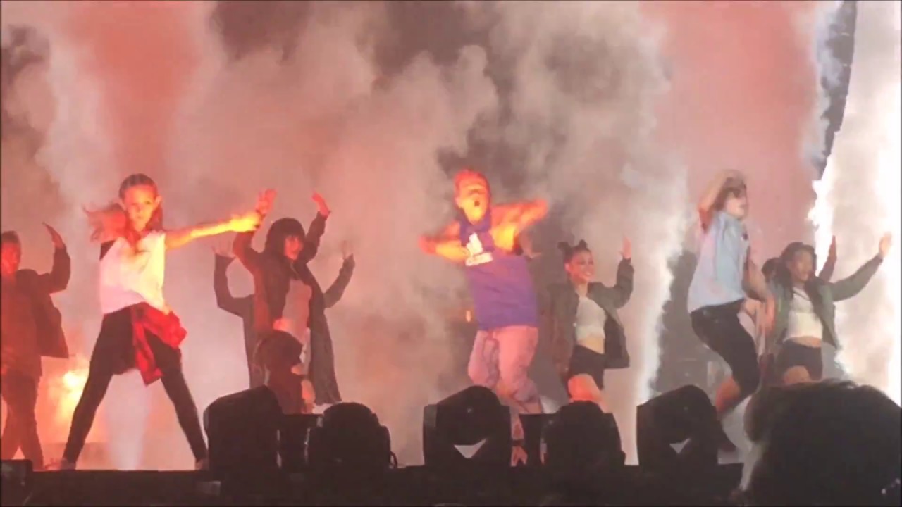 JUSTIN BIEBER PURPOSE TOUR CONCERT - AUSTRALIA ft. Martin Garrix ...