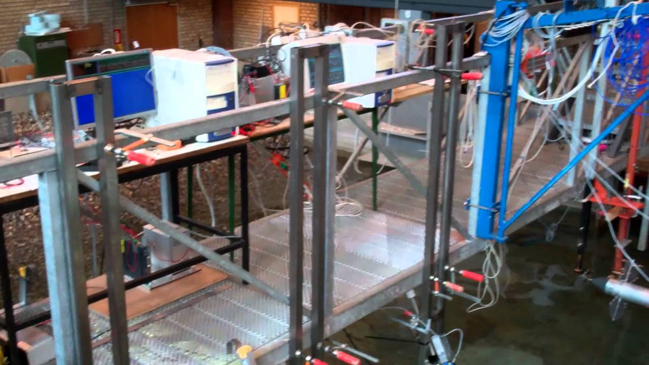 Wavestar opens the door to the wave energy lab - YouTube