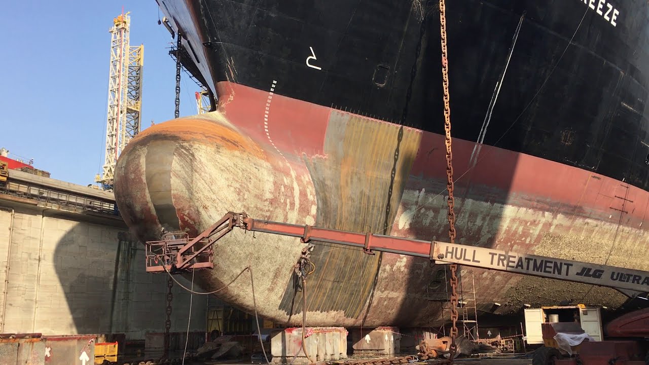 ClearBlast Wet Abrasive Blasters - Blasting a Ship - YouTube