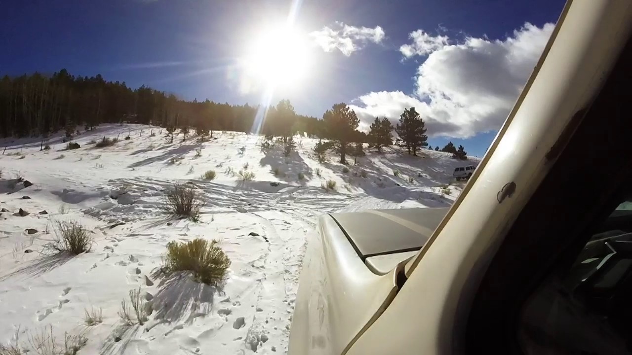 2017 snow wheeling beginning - YouTube