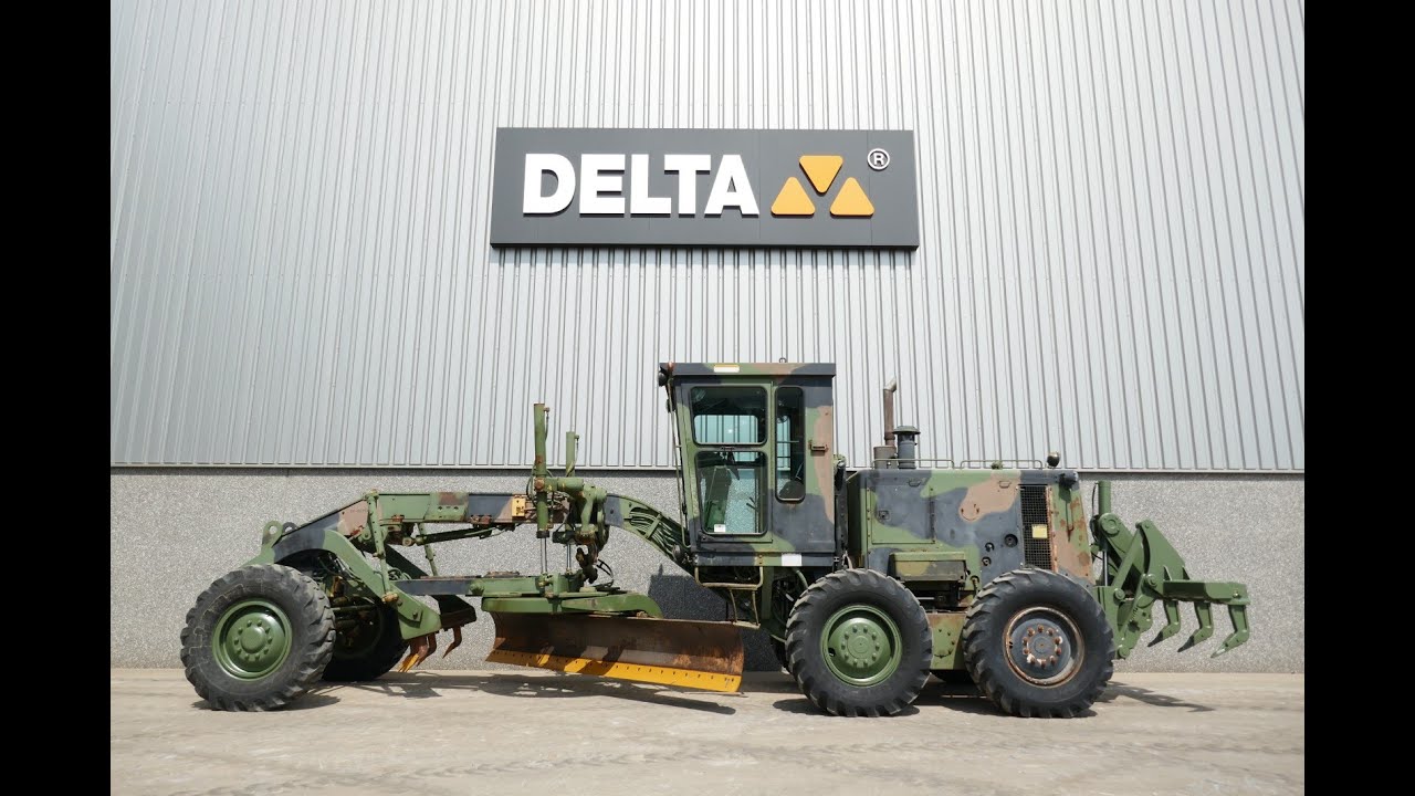 Demonstration video Caterpillar 130G Ex-army Motor Grader - YouTube