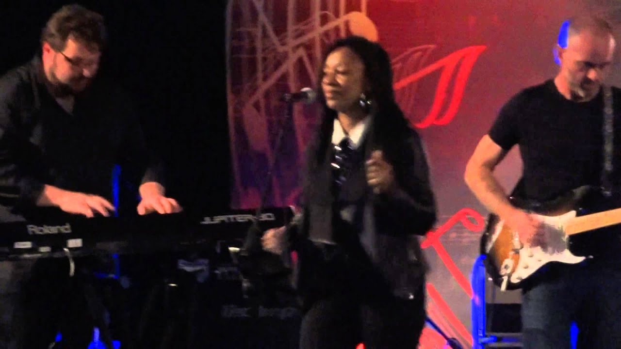 Yolanda Charles - Are You Ready? - London Bass Guitar Show 2015 - YouTube