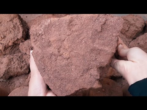 Red dirt chunks+small buckets smashing+crumbling - YouTube