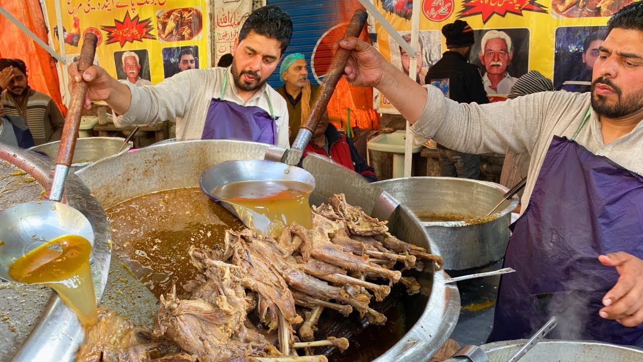 Subah Ka Nashta in Lahore. Desi Murgh + Andaa Channay - Chickpea Stew ...
