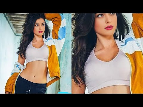 Güzel oyunçu Ayca Ayşin Turan Instagram Story'de Yeni Bir Fotoğraf Paylasdi